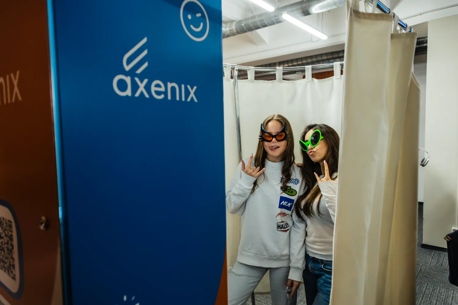 AXENIX приглашает на стажировку